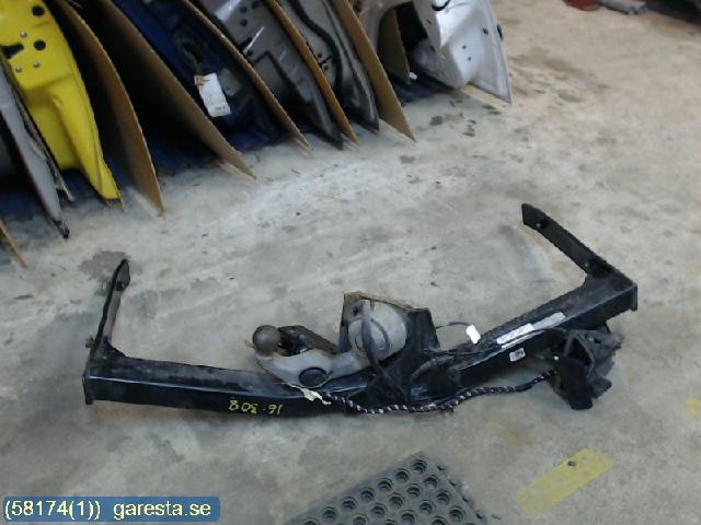 5N0803880J : Anhängerkupplung - Autoparts24