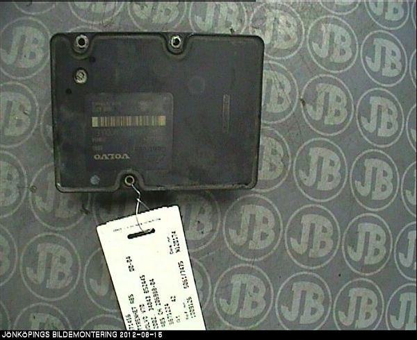 8671224 : ABS pomp en ABS computer - Autoparts24