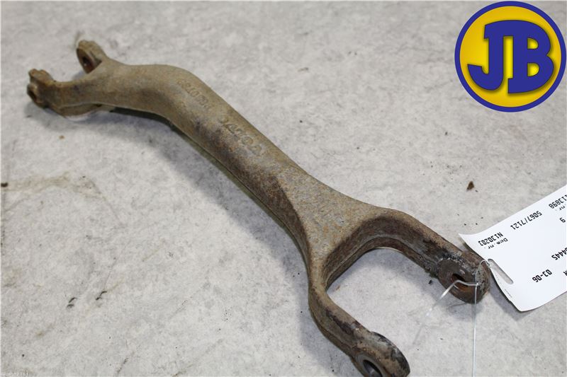 8630784 : Bærearm bag - Autoparts24