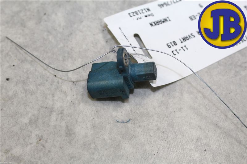 32373145 : ABS sensor - Autoparts24