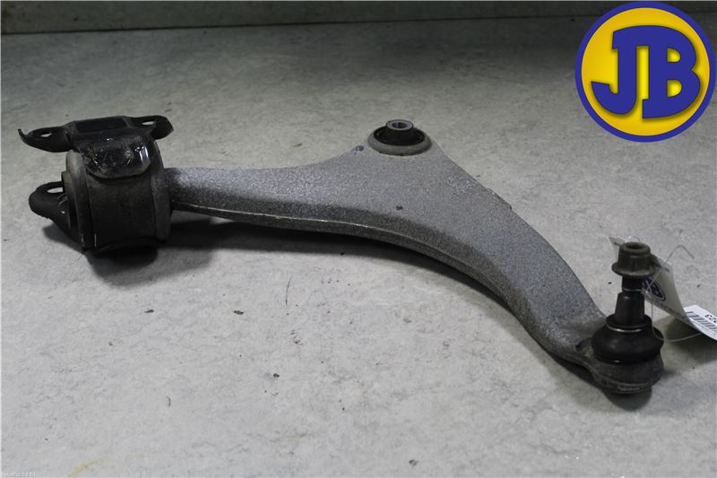 31429320 : Draagarm lvoor onder - Autoparts24