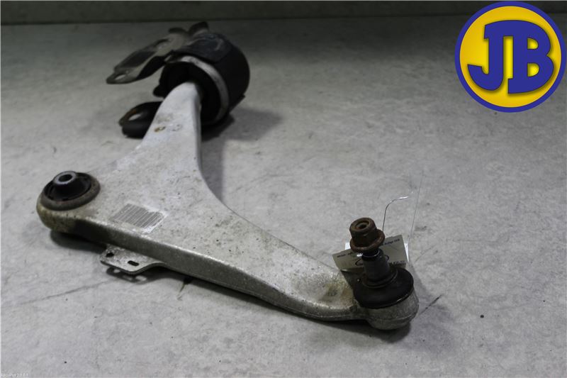 31429321 : Draagarm lvoor onder - Autoparts24