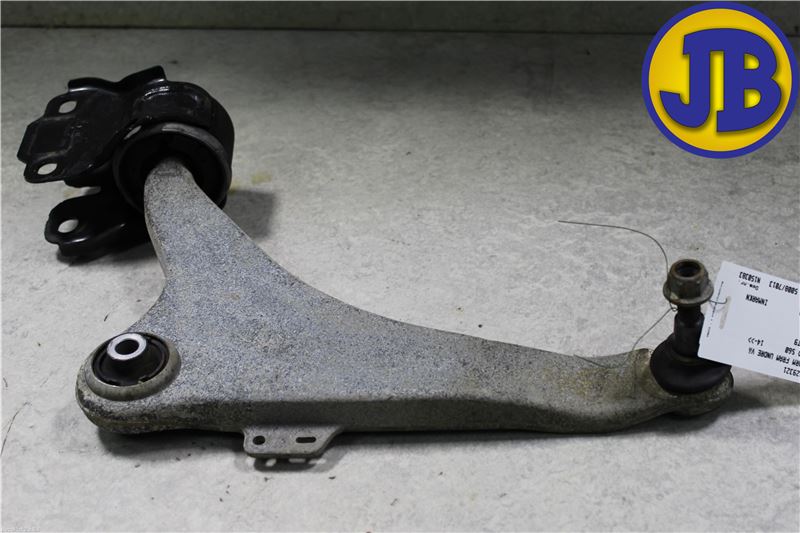 31429321 : Draagarm lvoor onder en Draagarm voor boven - Autoparts24