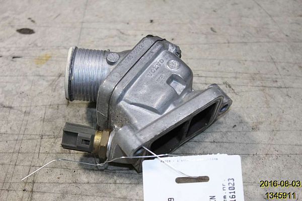 Brugt Volvo S60 - Termostathus | Autoparts24