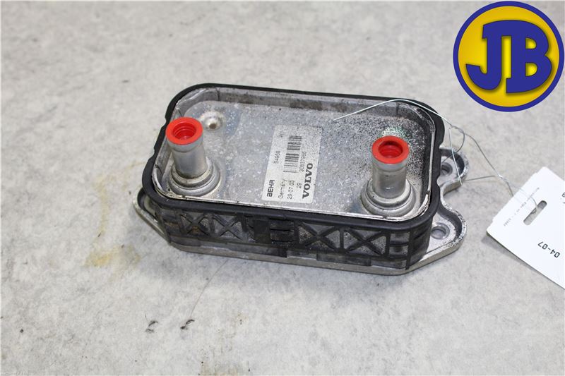 30637966 : Oliekøler - element og Oliekøler - Autoparts24