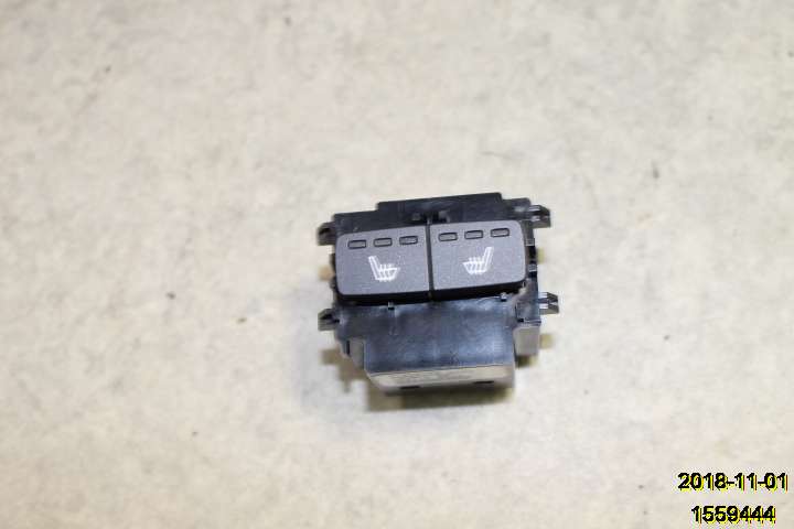 31346786 : Kontakt - sædevarme - Autoparts24