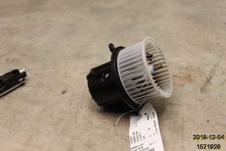 31369437 : Blæsermodstand / Varmeblæser - Autoparts24