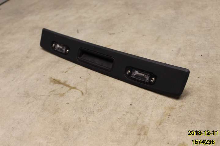 31440719 : Handgreep / deurgreep achterklep en Achterklep scharnier ...