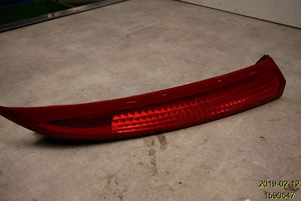 30698142 : Achterverlichting en Mistlamp, achter - Autoparts24