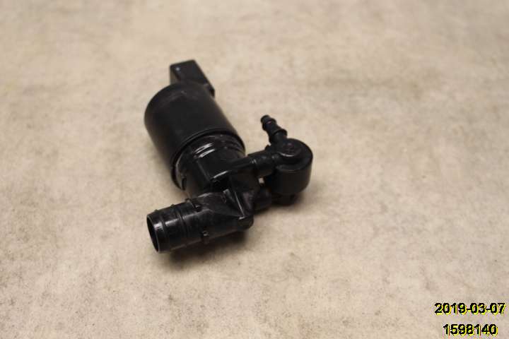 32328237 : Ruitensproeier pomp / motor - Autoparts24