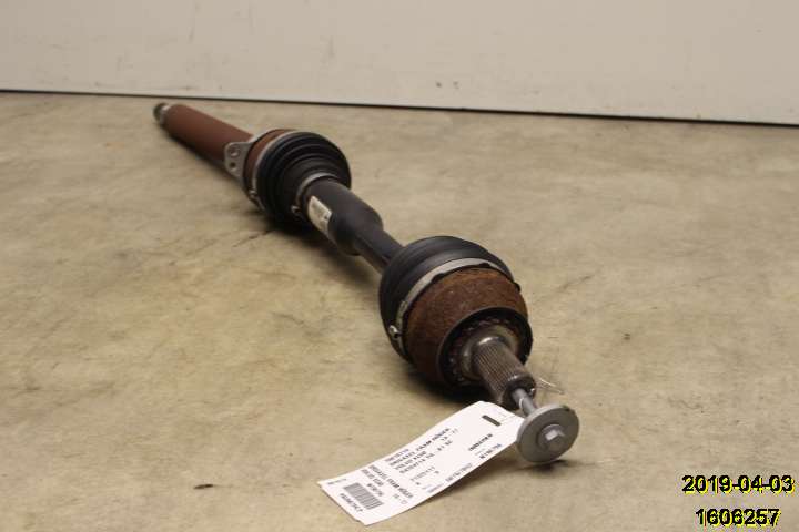 31325111 : Drivaksel for - Autoparts24