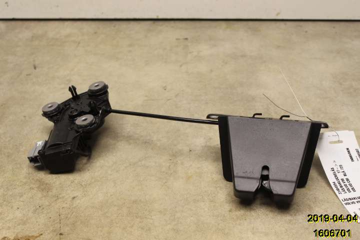 32149884: Türschloss, Zentralverriegelung, Schließzylinder, - Autoparts24