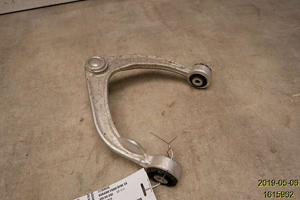 32395244 : Bærearm forrest øverst - Autoparts24