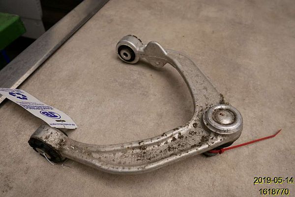 32395244 : Bærearm forrest øverst - Autoparts24