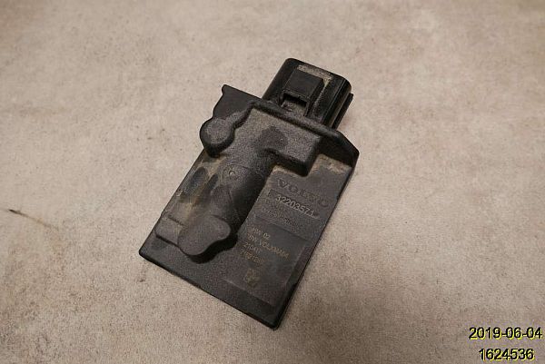 32203571 : Styrboks diverse og Relæ - diverse - Autoparts24