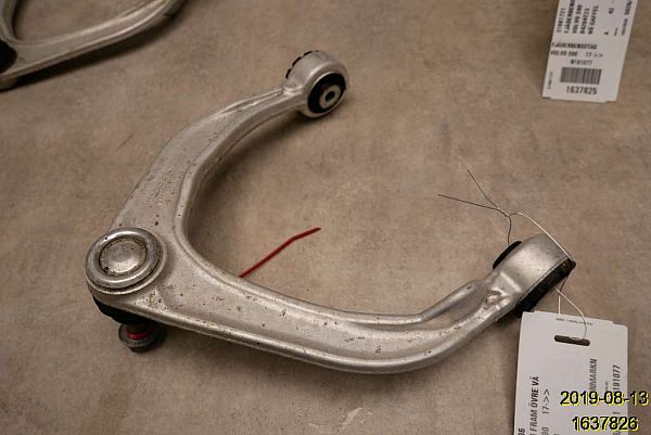 32395244 : Bærearm forrest øverst - Autoparts24