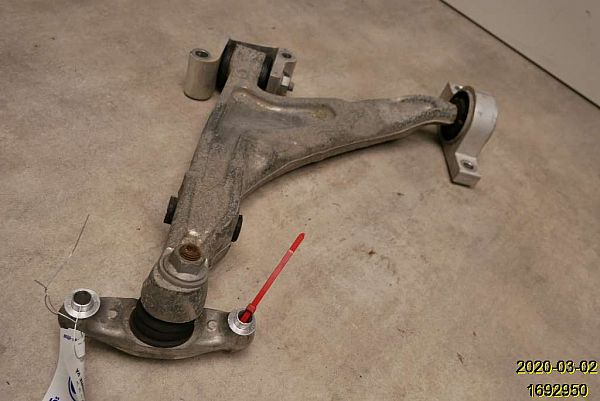 32370927 : Bærearm forrest nederst og Bærearm forrest øverst - Autoparts24