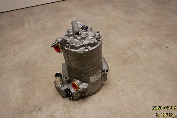 31694654 : Airconditionpumpe - Autoparts24