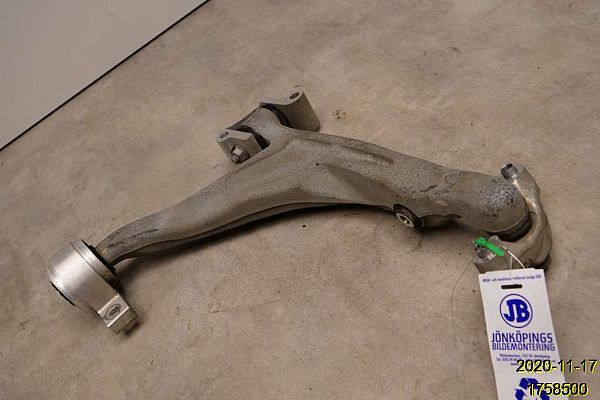 32246810 : Bærearm forrest nederst - Autoparts24