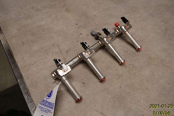 31478556 : Düsenrohr und Hochdruckrail - Autoparts24