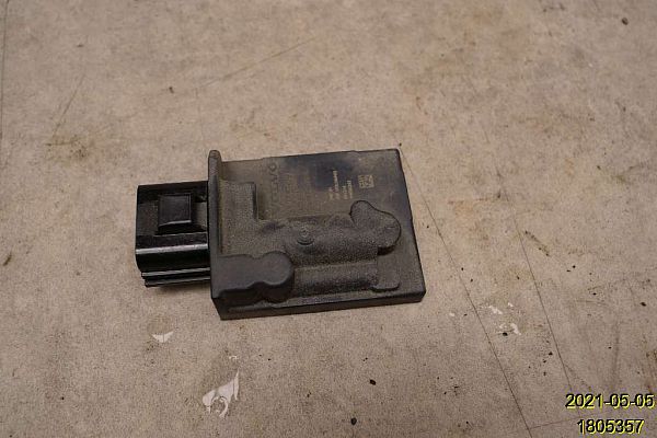 32312196: Styrboks diverse, Elektriskedele div., Relæ - diverse ...