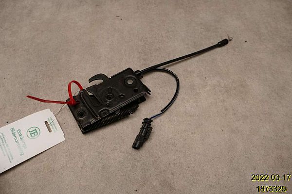 32219545 : Hjelmlås - Autoparts24