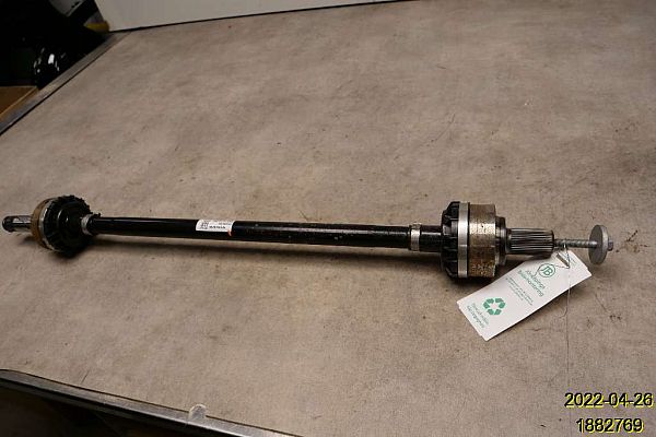 32336183 : Bagaksel - venstre og Bagaksel - højre - Autoparts24