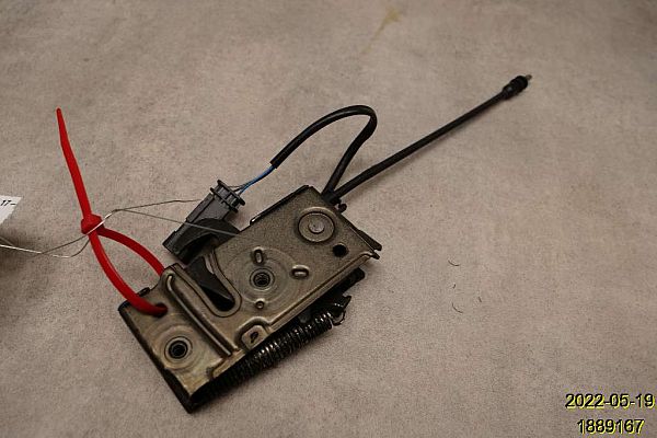 31479534 : Hjelmlås - Autoparts24