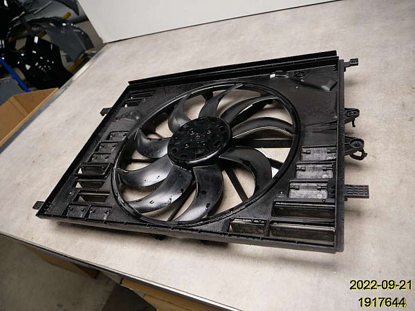 31493262 : Kølerblæser el - Autoparts24