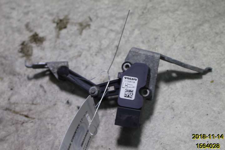32246987 : Sensor - lygtejustering og Niveauregulerings dele - Autoparts24