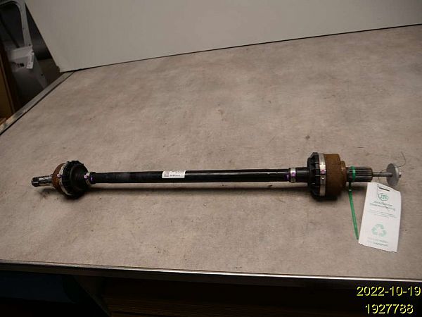 32336183 : Bagaksel - venstre og Bagaksel - højre - Autoparts24