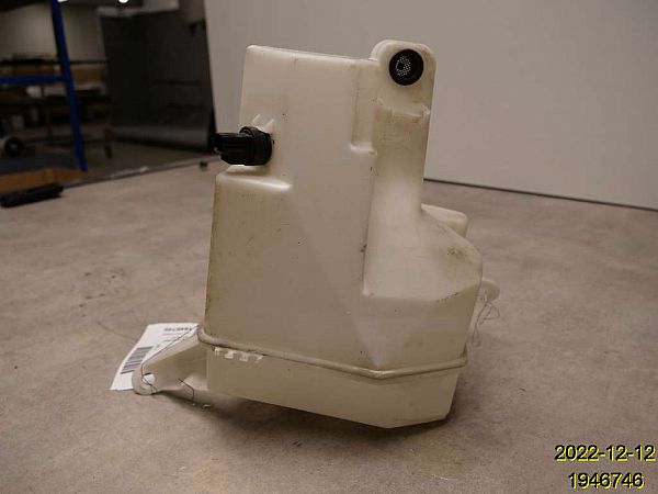 30784233 : Sprinklerbeholder og Sprinkler - med motor - Autoparts24