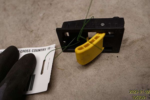 31457172 : Hjelmlås og Hjelm-kabel - Autoparts24