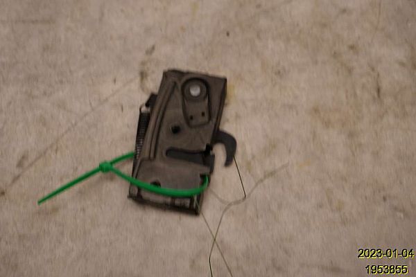 32226109 : Motorkap slot - Autoparts24