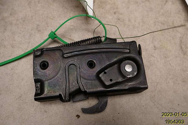 32226109 : Hjelmlås - Autoparts24