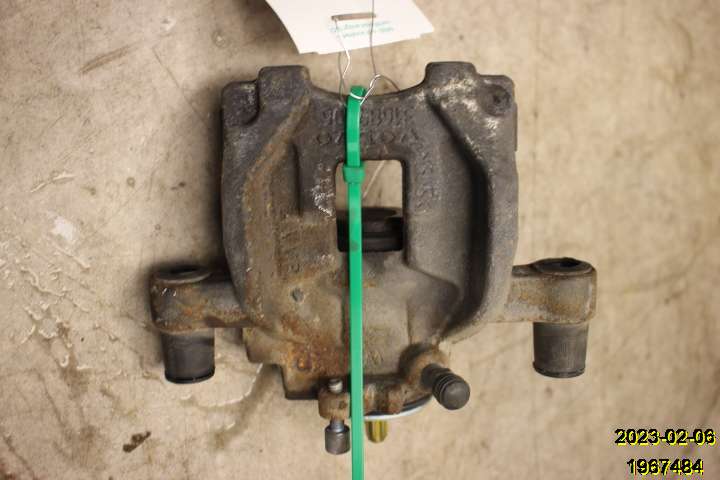 36010402 : Bremsekaliber - højre bagerst - Autoparts24