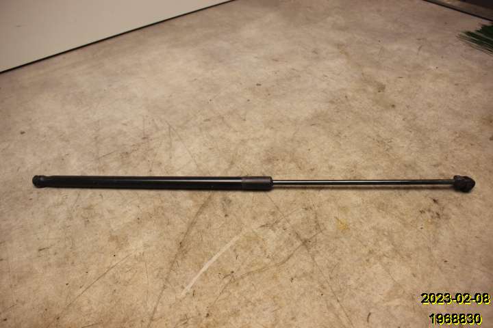 31463262 : Bagklapsdæmper - Autoparts24