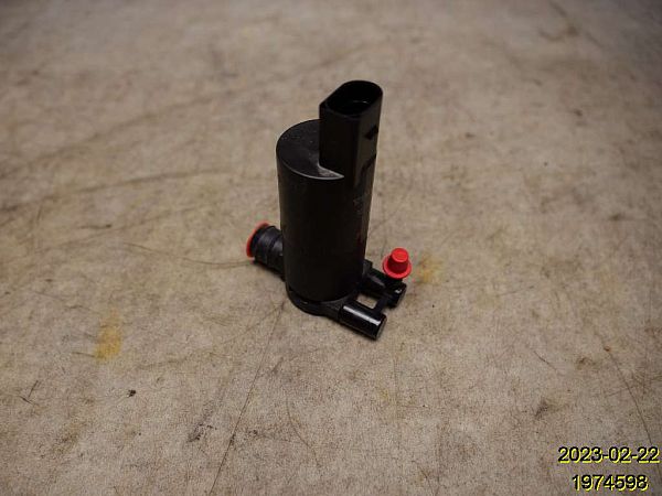 32328237 : Ruitensproeier pomp / motor - Autoparts24