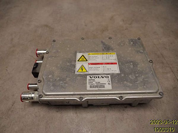 Volvo V90 Convert / Inverter elektrisch gebraucht kaufen | Autoparts24