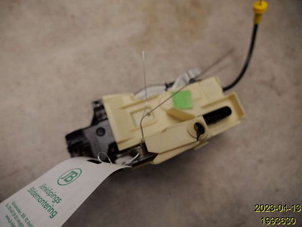 32131413 : Dørlås og Centrallås - Autoparts24