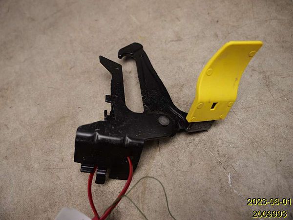 32244037 : Motorkap slot en helm kabel - Autoparts24