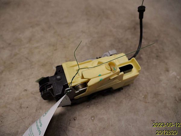 32131413 : Türschloss und Zentralverriegelung - Autoparts24