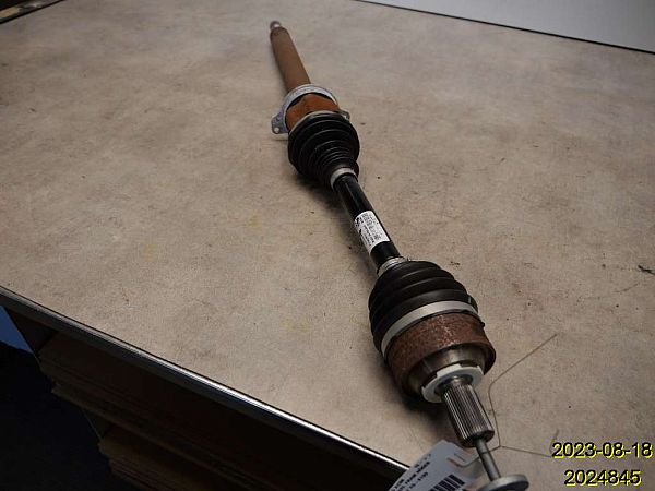 31437622 : Aandrijfas voor - Autoparts24