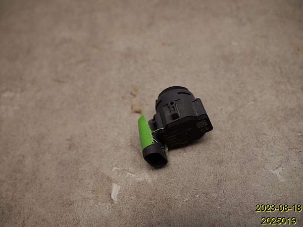 32271066 : Parkeringssensor for og Parkeringssensor bag - Autoparts24