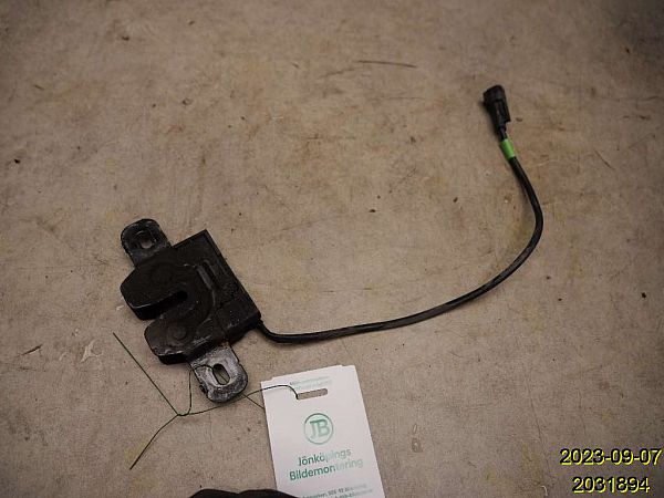 31356007 : Hjelmlås - Autoparts24