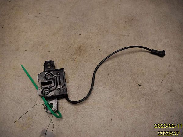 31356007 : Hjelmlås - Autoparts24