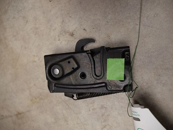 32226109 : Hjelmlås - Autoparts24