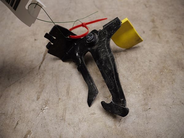 32244037 : Hjelmlås og Hjelm-kabel - Autoparts24