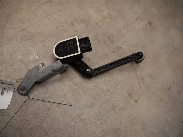 32221957 : Sensor - lichtaanpassing en Xenon / led-relais - Autoparts24