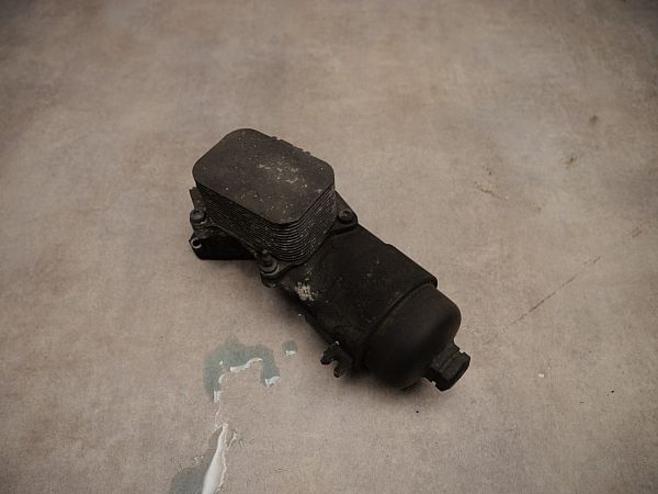 Volvo V50 Ölfilterstutzen gebraucht kaufen | Autoparts24